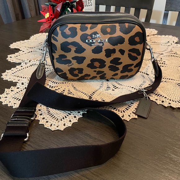 Coach | Bags | Coach Jamie Camera Bag In Signature Canvas With Leopard ...